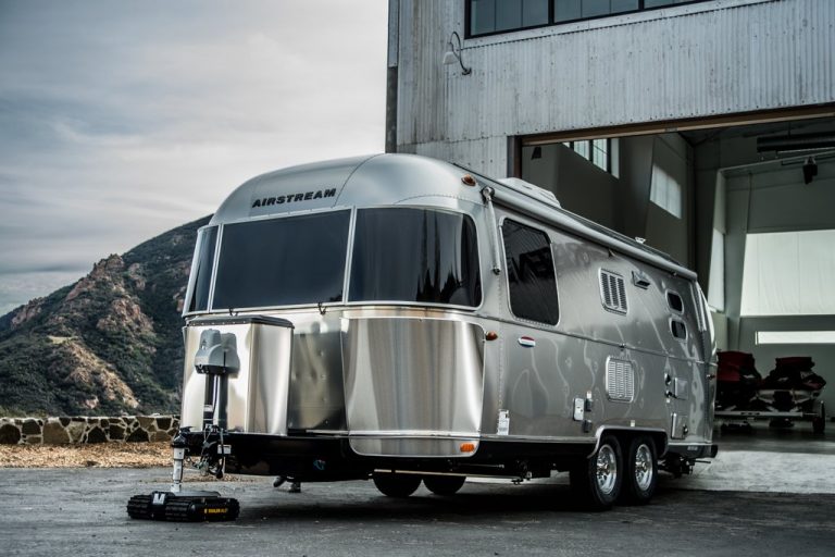 TRAILER VALET 9,000LBS REMOTE-CONTROLLED TRAILER MOVER - Trailer Valet ...